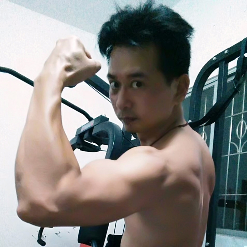 覃汝健身 