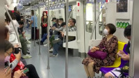 上海地铁推新服务-挤不挤、热不热都能手机查询