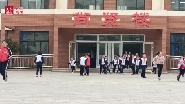 无棣县第二实验小学:跟着课本学党史
