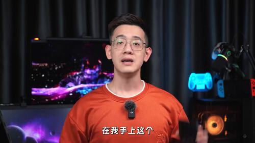 屏的中控小键盘不管是生产力和娱乐性都给你一下拉满了