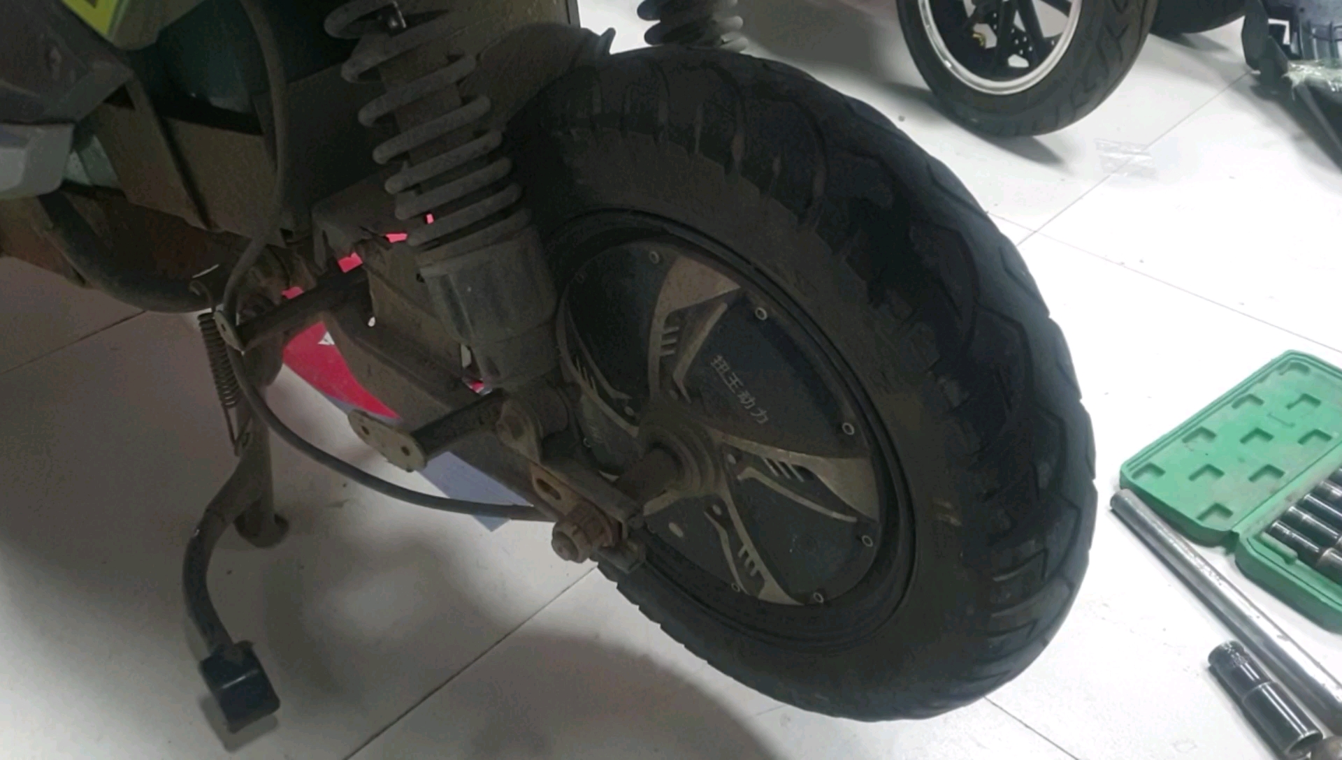 更换电动车平叉的具体方法、小苏无保留教会大家