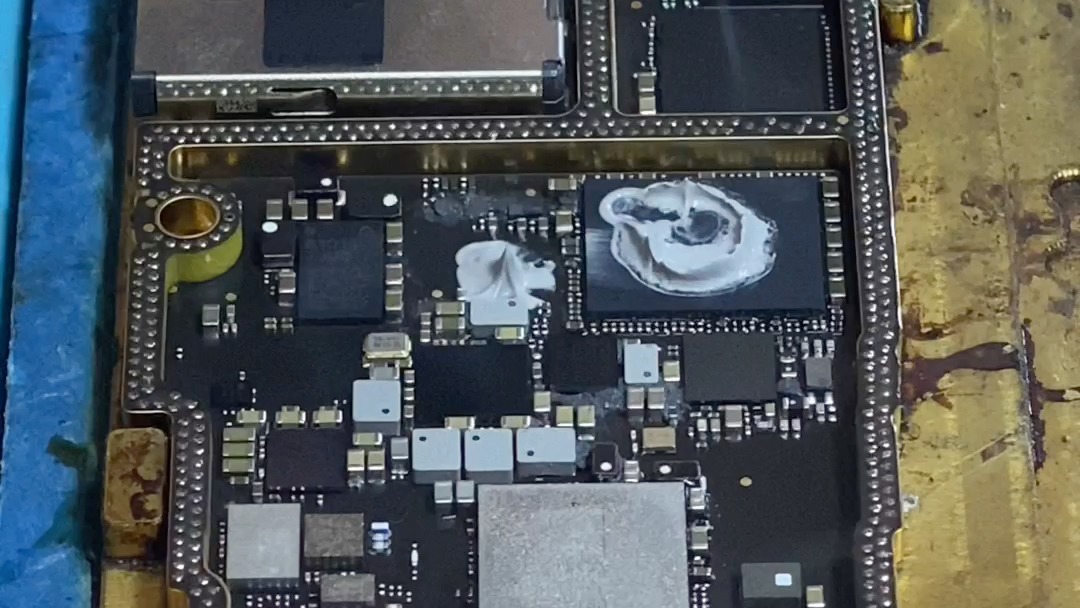 Phone11promax 无服务 无信号 修复过程 #苹果iPad维修 #手机主板维修