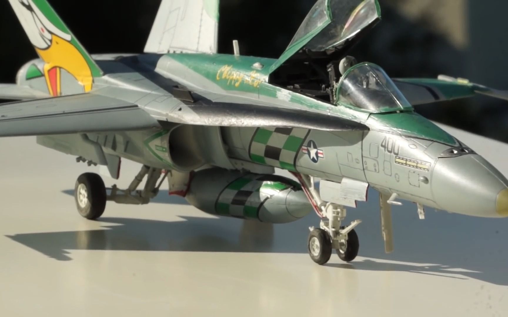 小号手Hobby Boss F/A-18C Hornet NF 400 Dumbusters 模型制作