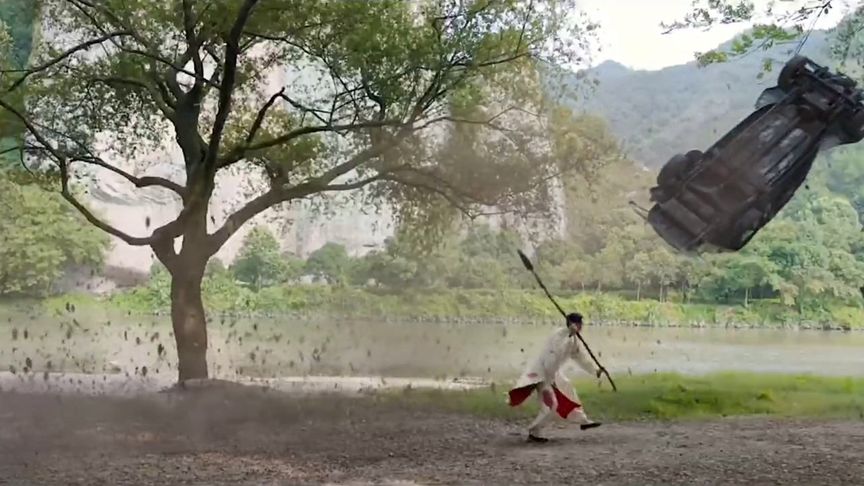 从力学换算来说,他当时用了估计一斤的力