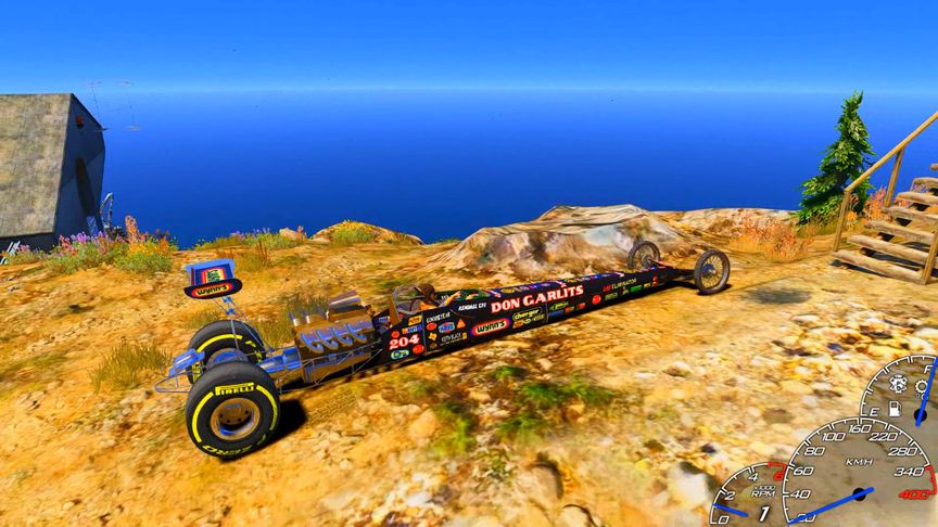 车辆碰撞测试:开着直线加速赛车进行碰撞,这车会断吗