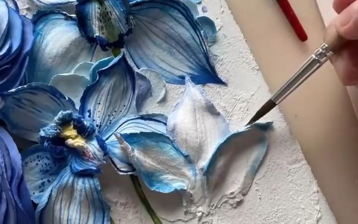 舒适的3D立体石膏雕塑花卉手工绘画过程 ЖИВОПИСЬ