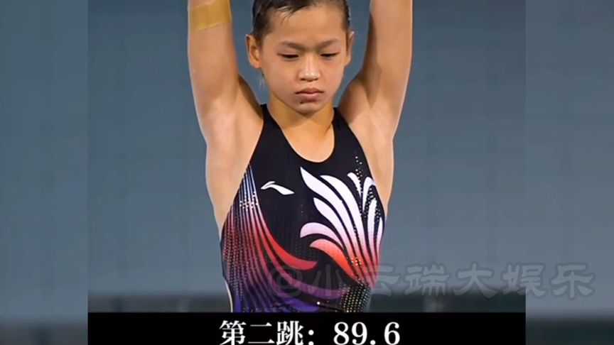 奥运冠军全红婵现实中有多搞笑?赛场上是天才跳水少女,台下秒变