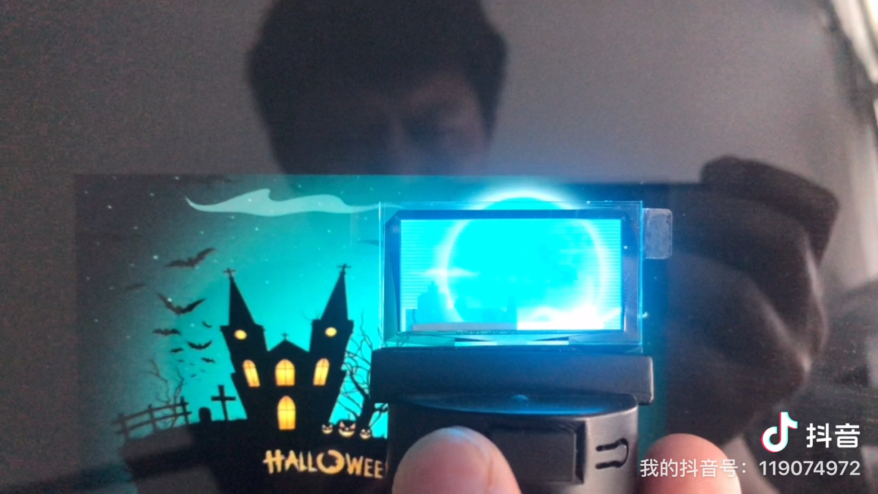 LILYGO TTV 透明可编程桌面小电视