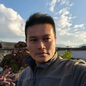 知行影士
