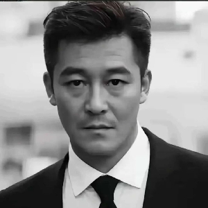 爱哭鼻子的任铃铛 