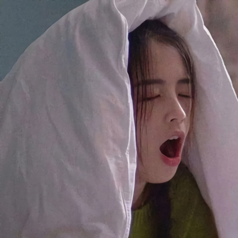 蓝雨漠 