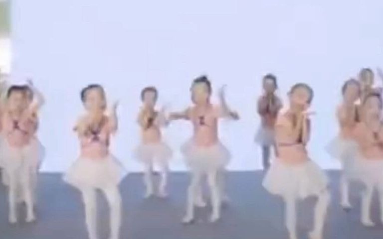 少儿舞蹈教学,小朋友们抓紧练起来!