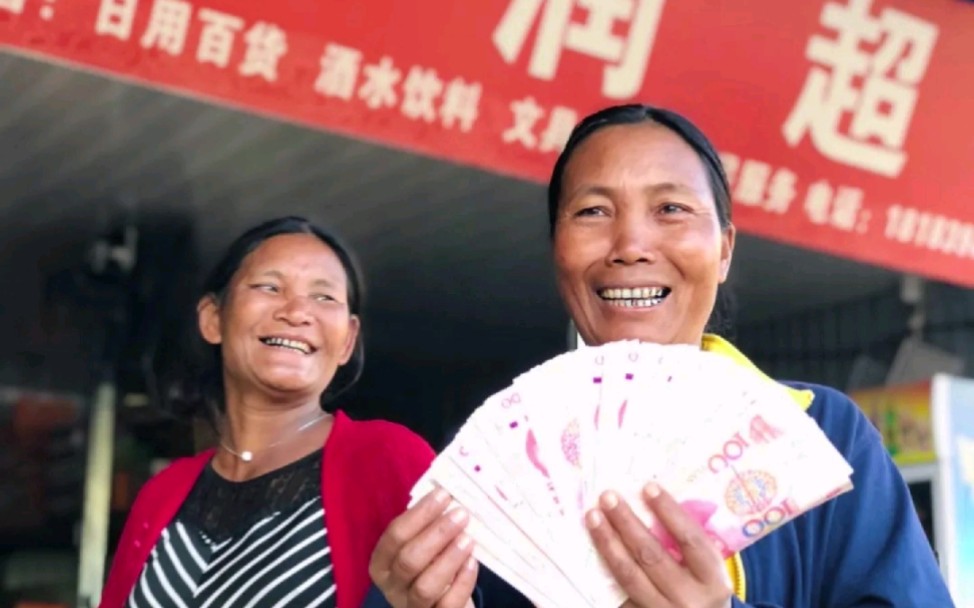 金秋时节,是收获的季节,也是秋播的季节,刚刚把粮食颗粒归仓的西盟...