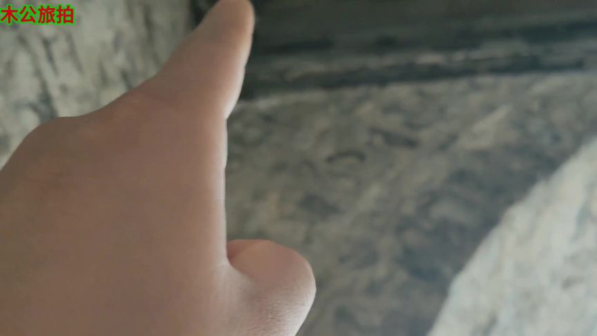 常州市中心一段古城墙,城门上方有一截木方,这是起到什么作用