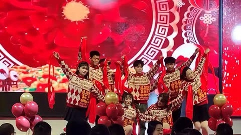某电子厂年会开场舞《开门红》