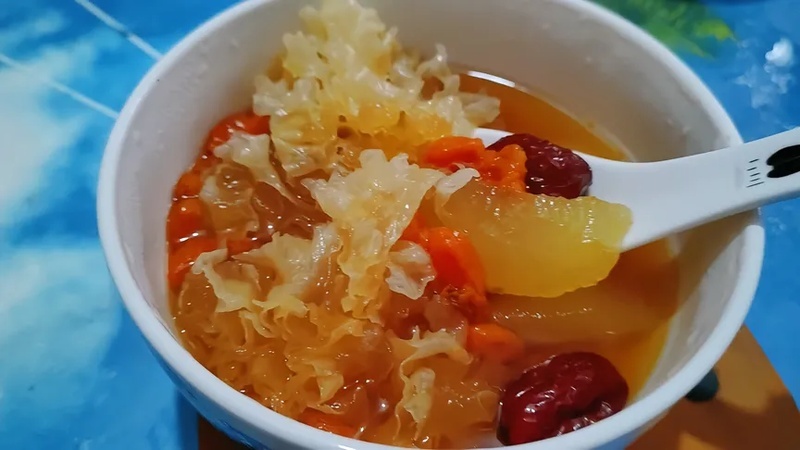 适合秋天喝的冰糖雪梨,清热止咳清甜滋润