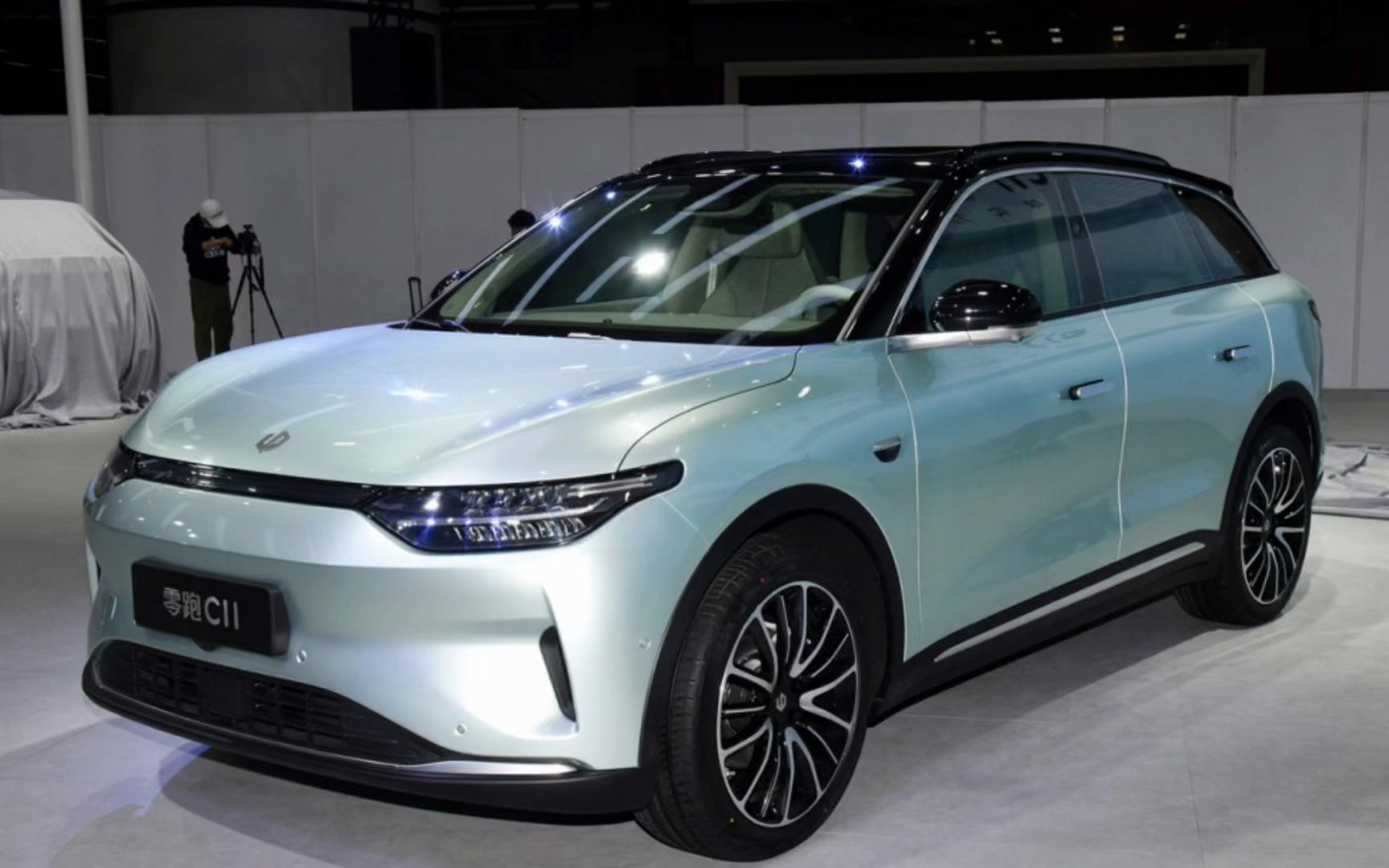 成都零跑c11改装车灯专用支架改格界矩阵LED模组透镜天一车灯改灯...