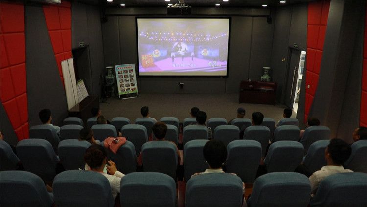 43秒丨滨州市滨城区“灯塔大课堂” 《榜样讲党课》在党员干部中...