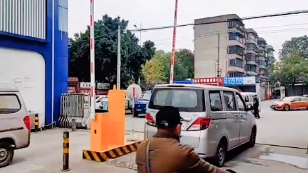 无人值守智慧云停车场收费系统,车牌相机自研算法和生产相机厂家,...
