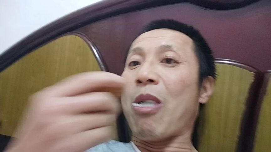 介绍东北冻梨,正确吃法。