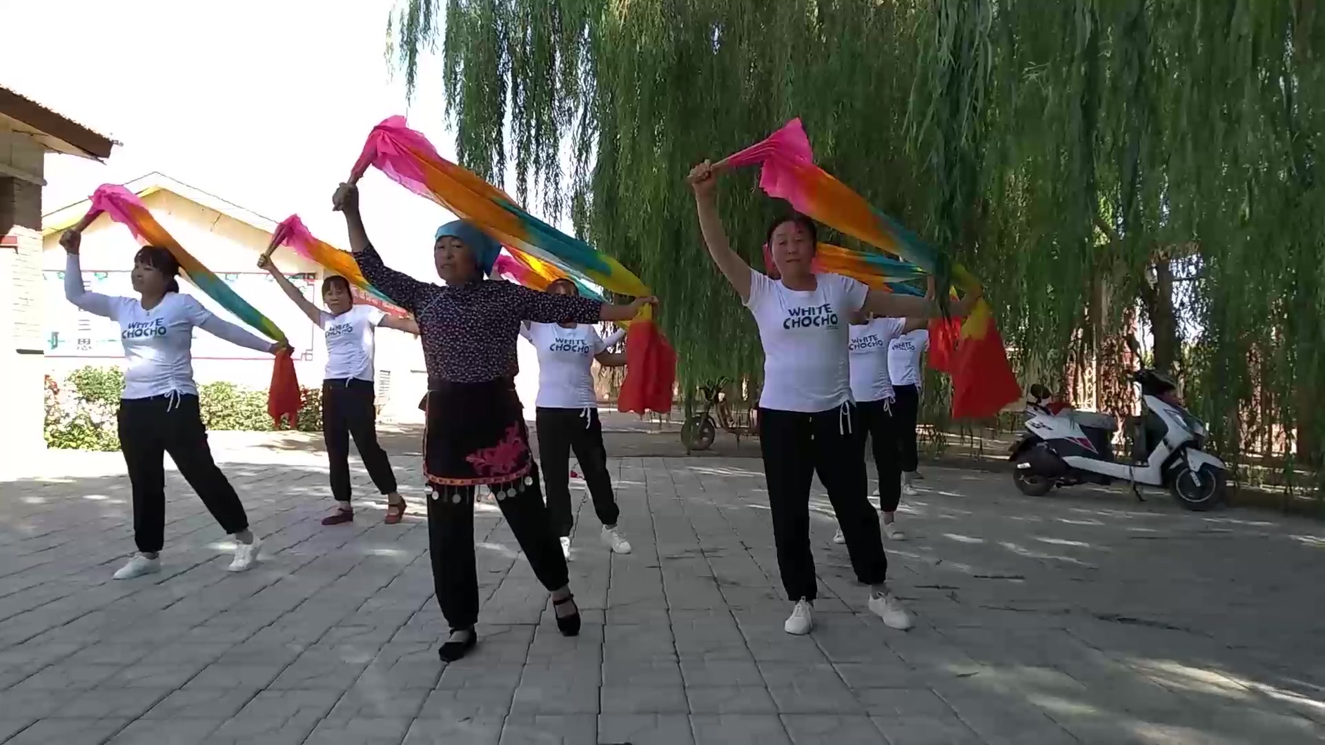 民勤县东坝镇西沟村舞蹈