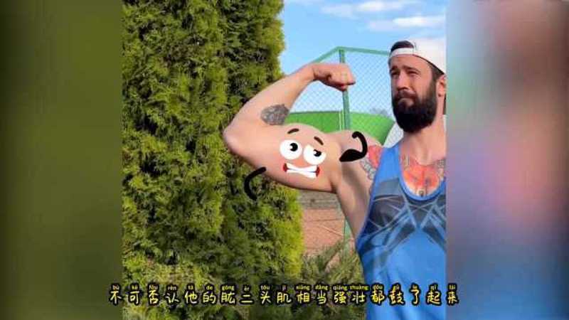 搞笑卡通人动画:肌肉男的肌肉好痛苦,二位塔吊机在天空跳舞