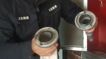如何正确使用消防栓!