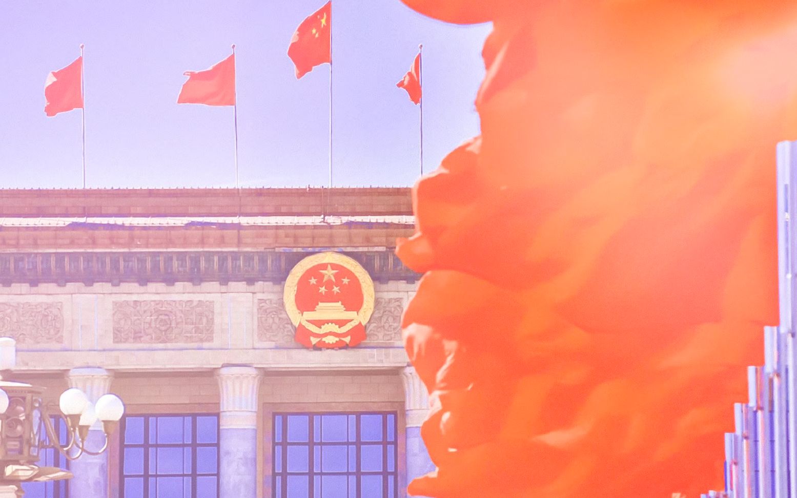 国旗飘扬时刻记录 | 你有多久没升过五星红旗了?飘扬时我总是热泪盈眶