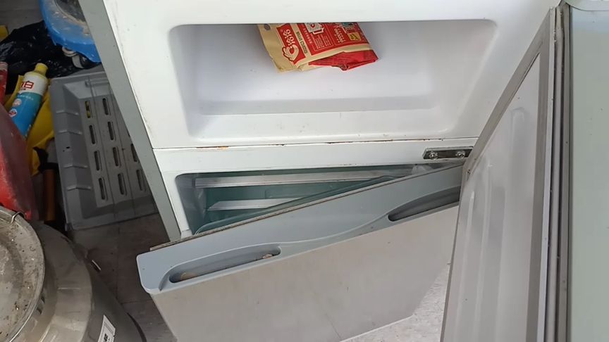 修台小冰箱玩玩,低压漏不制冷,全部换铜管!