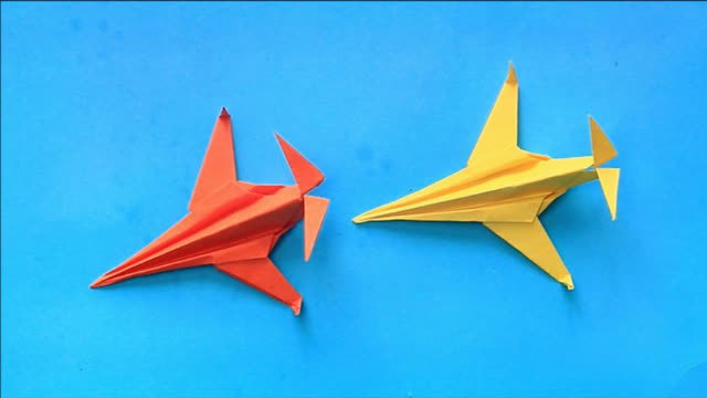 .都喜欢的纸飞机,折法非常简单,手工折纸教程