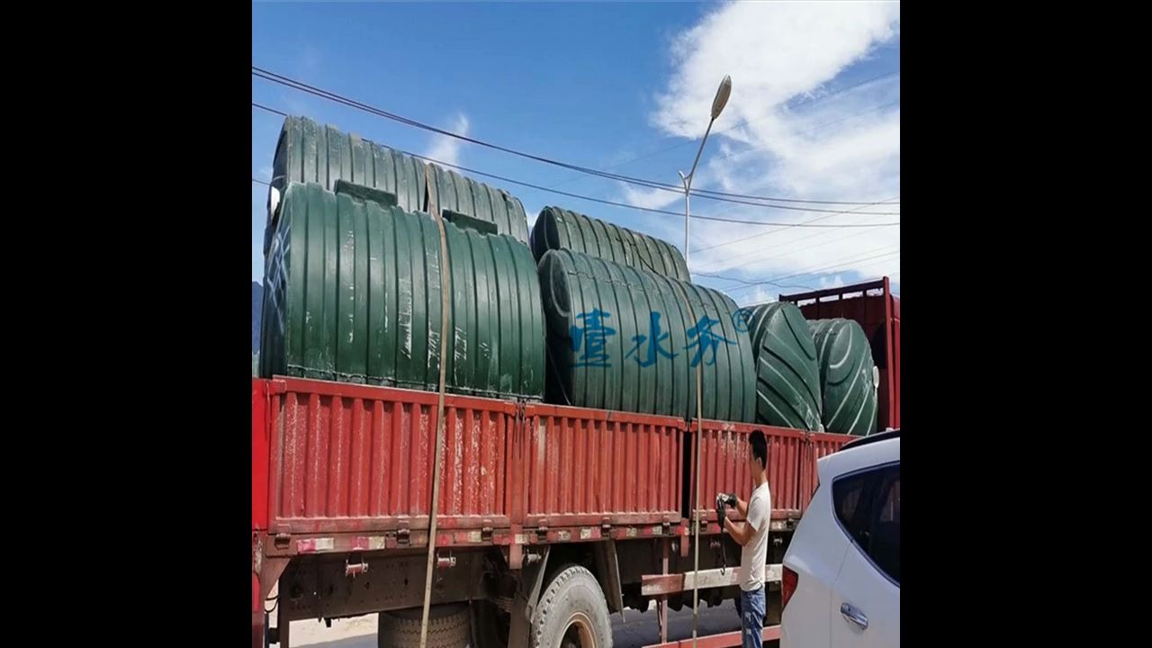 洛阳玻璃钢化粪池哪家便宜蓝博壹水务企业的容积是多少?