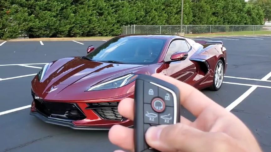 新款“五菱宏光s”敞篷跑车C8