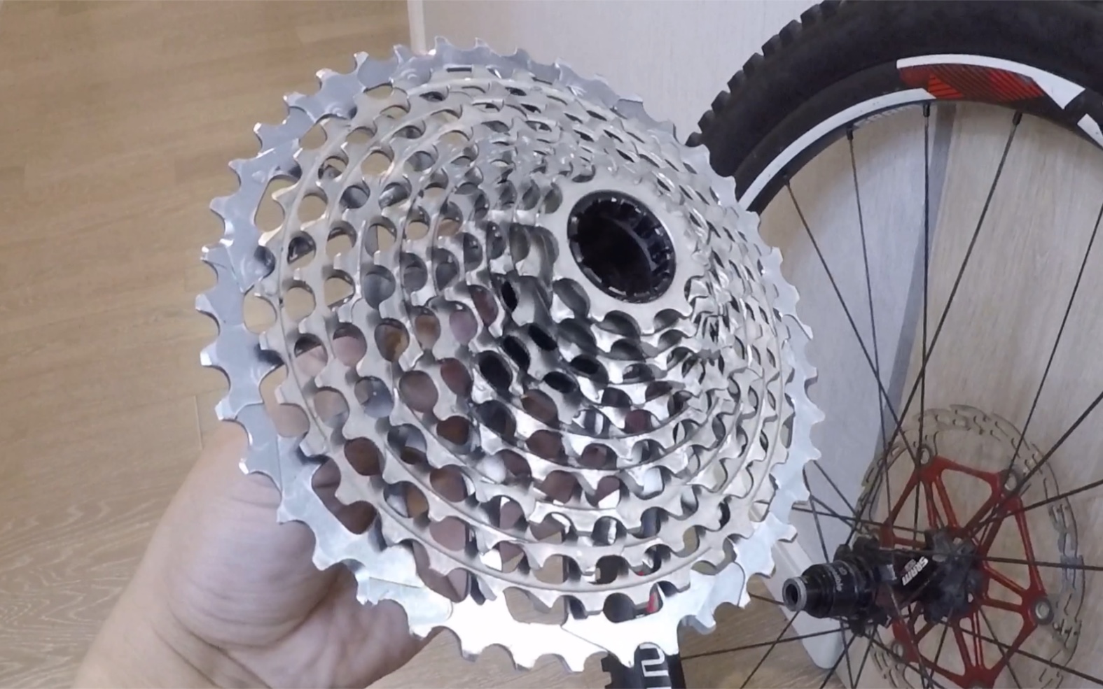 Sram速联飞轮XD塔基拆卸与安装方式,超级简单～