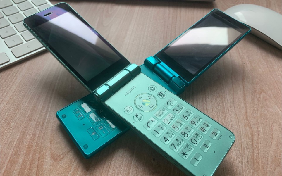 值得入手的五款高颜值翻盖手机