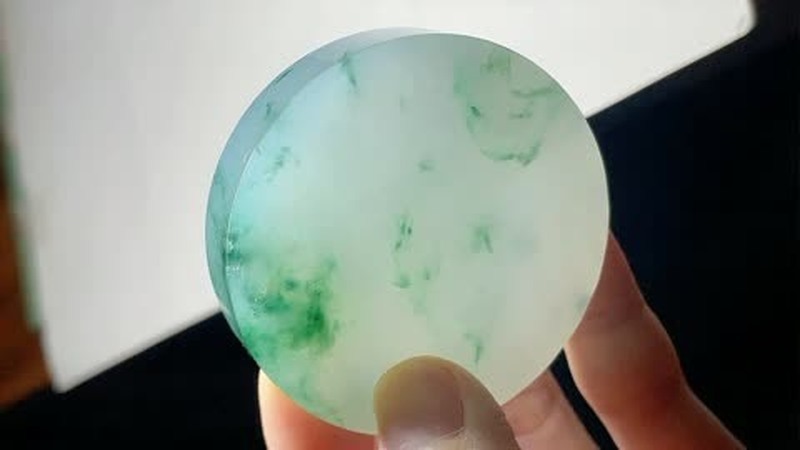 粤翠坊翡翠珠宝,忘不了的尊贵,只为锦上添花