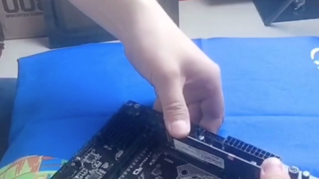 【电脑无法开机】之插拔内存篇