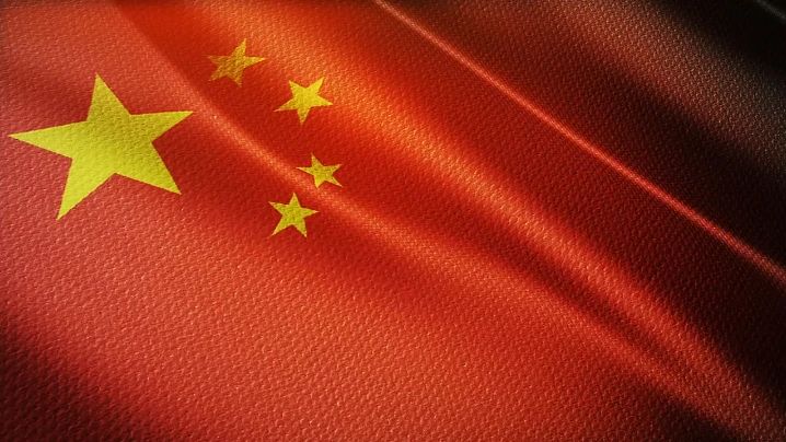 五星红旗高高飘扬