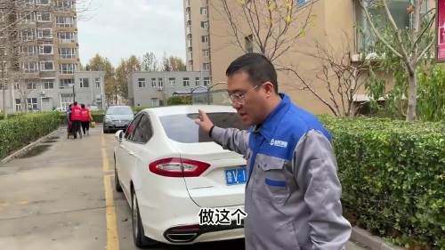 今天带学员入户清洗一台波轮洗衣机,拆出来内筒上的污垢清晰可见