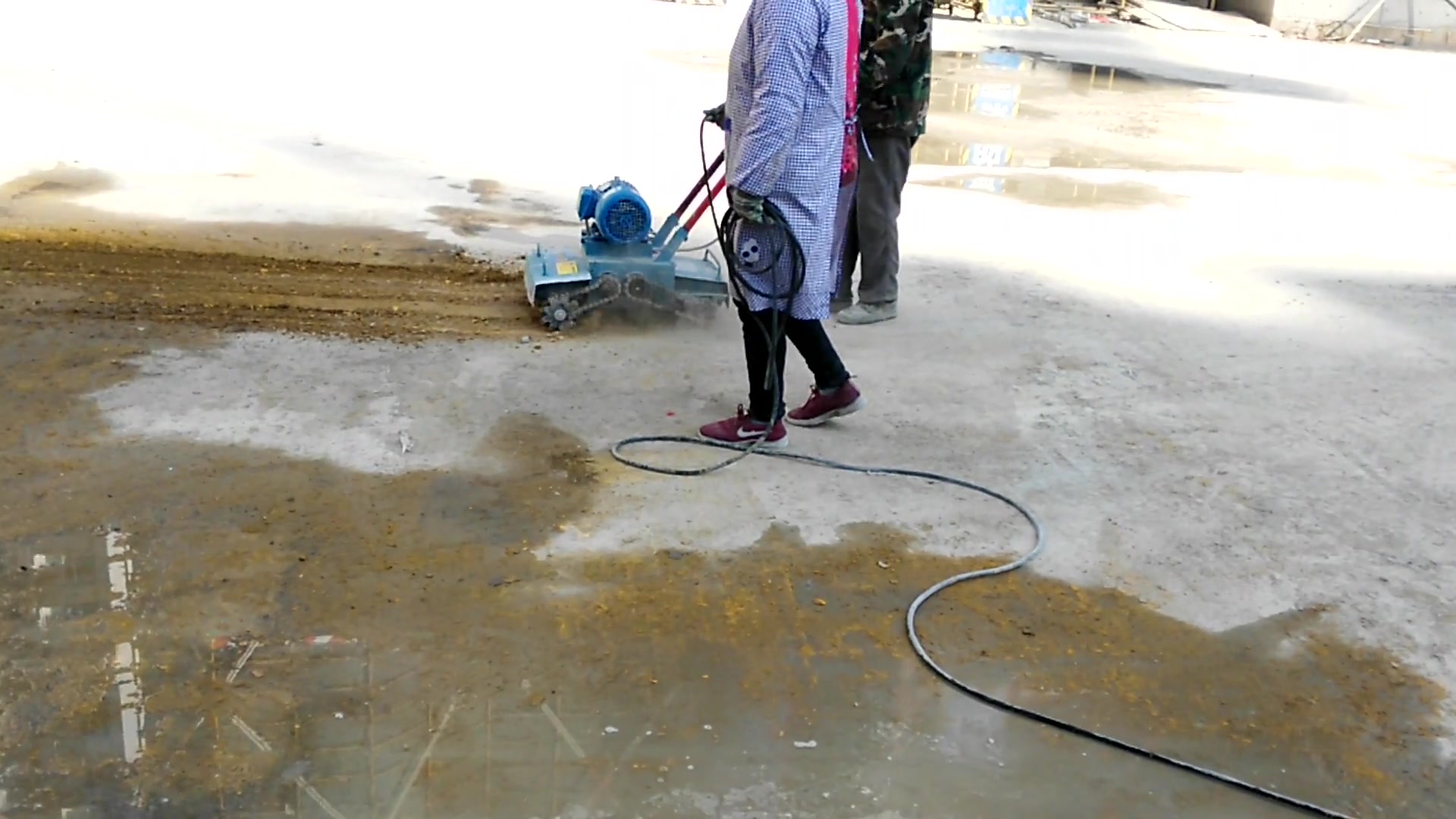 地面混凝土找平层施工工艺