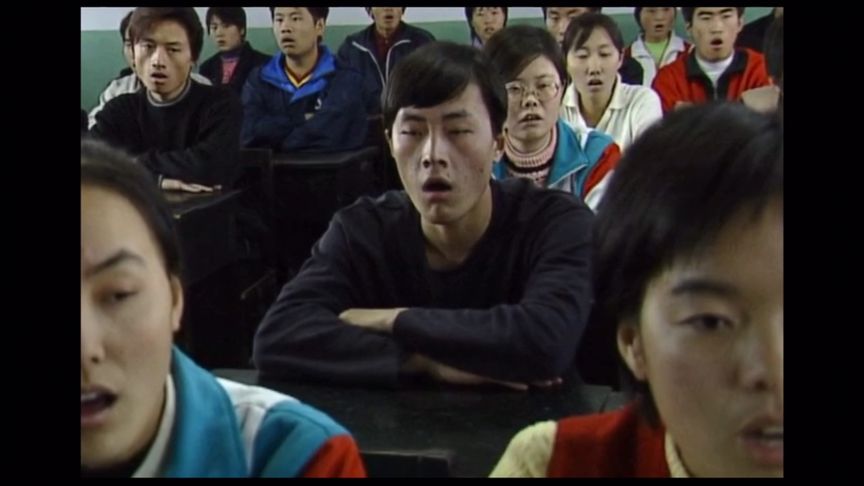 真相:学校调查打架事件,插班生不敢给教导主任说实话