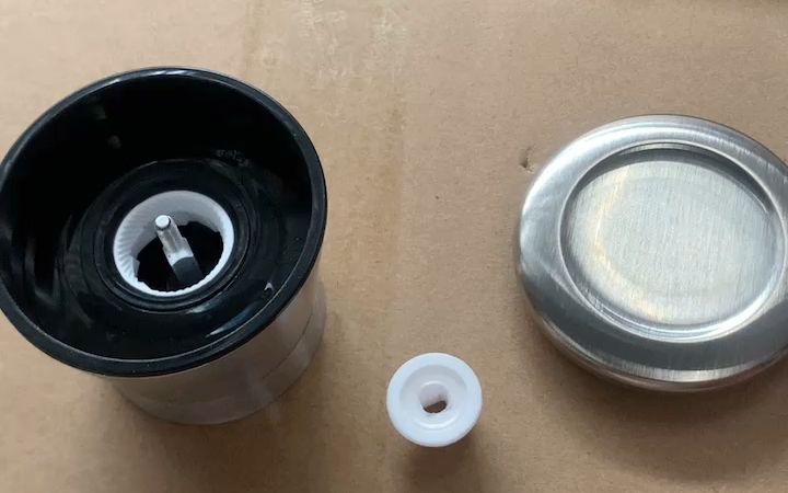 高款胡椒研磨器盖子组装视频