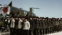 1966年,中国发射首枚导弹核武器,周总理连续使用两个绝对
