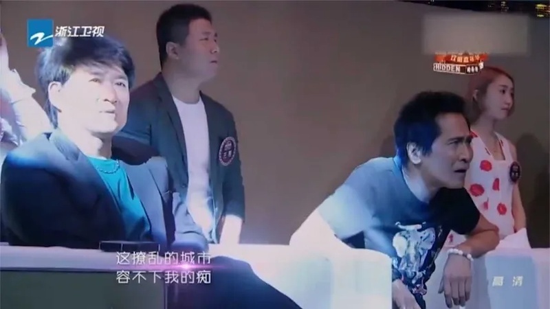 模仿者学张宇唱《囚鸟》,声音太像,开门后歌神们纷纷鼓掌!