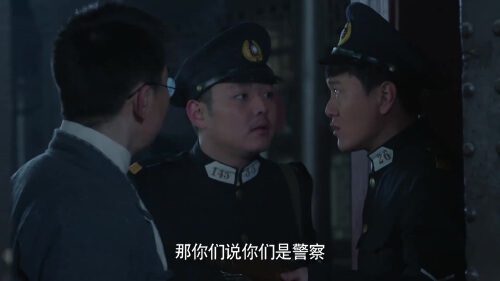 意外频发!小伙上门撬锁,谁料被警察逮个正着