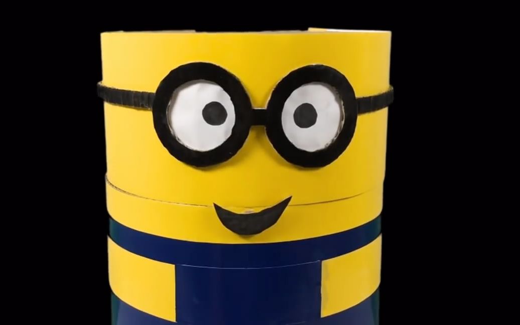 创意纸板DIY,教你用纸板制作“小黄人大眼萌垃圾桶”的方法