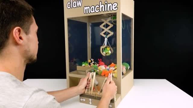 手工DIY 用纸板制作超有趣的夹娃娃机玩具