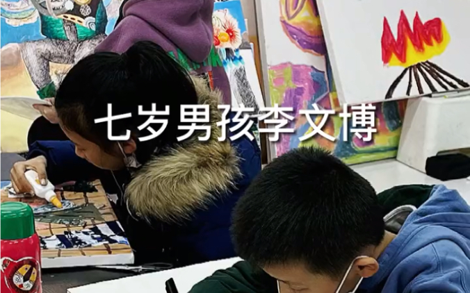 七岁男孩,以独特的线条画万里长城,惊叹其耐心!