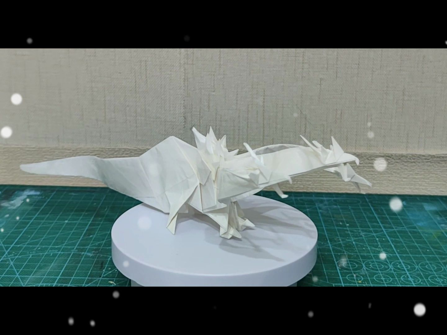 【折纸展示】 三头龙折纸 设计者:井上岳哉