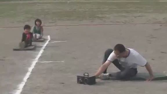 农村体育课教学视频 前滚翻,为老师点赞