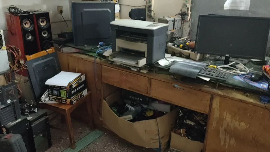 惠普经典打印机打印全黑故障,一分钟解决。